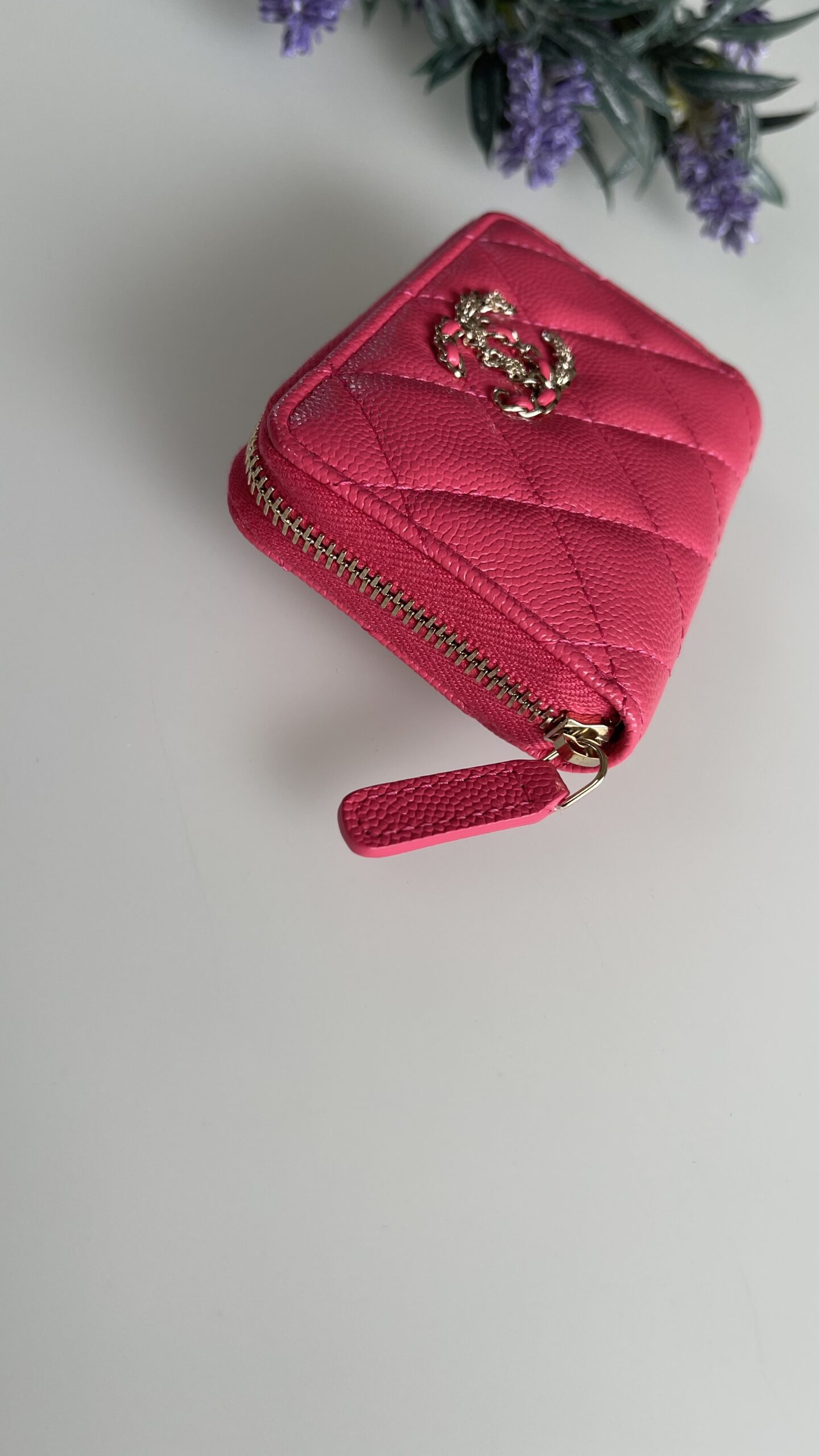 Chanel Zip Around Card Case - LVLENKA Luxury Consignment