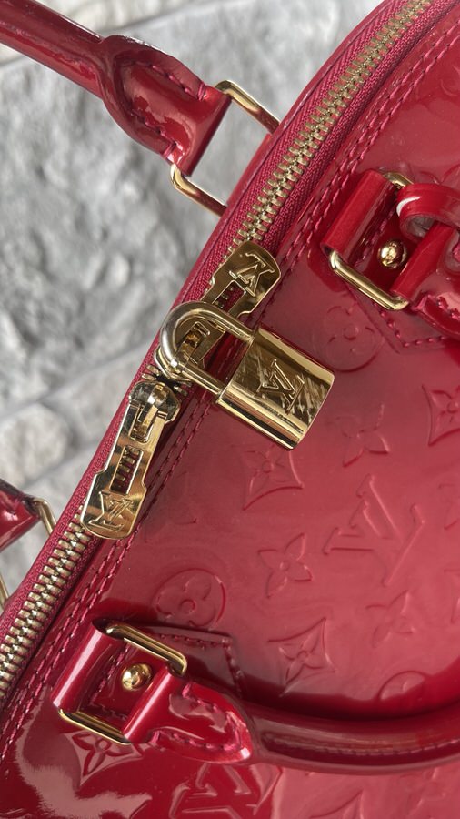 Louis Vuitton Alma GM Vernis Red - LVLENKA Luxury Consignment
