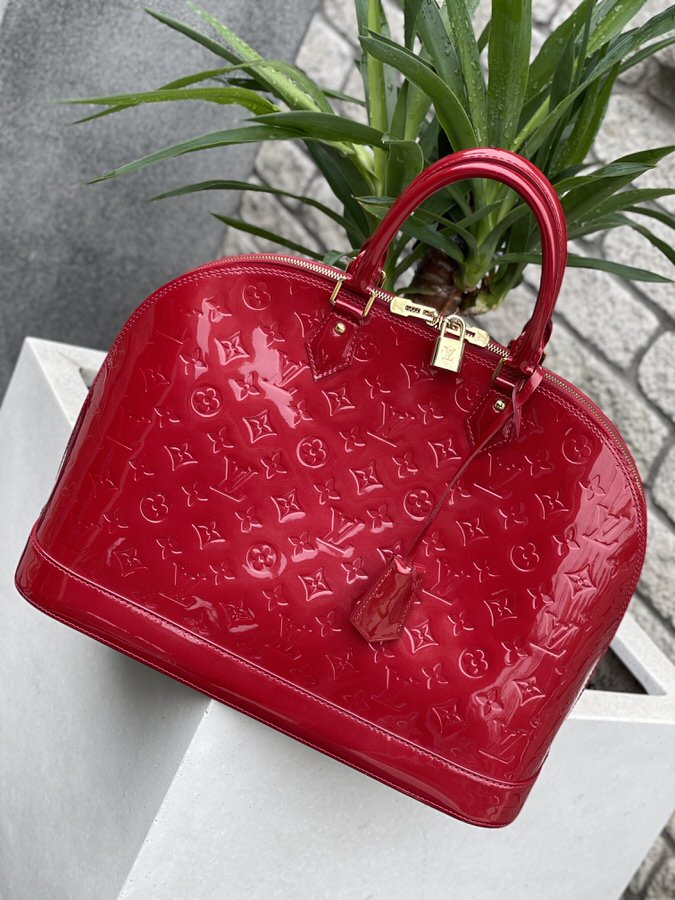Louis Vuitton Alma GM Vernis Red - LVLENKA Luxury Consignment