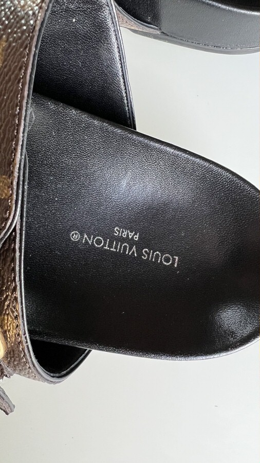Louis Vuitton Monogram Slides - LVLENKA Luxury Consignment