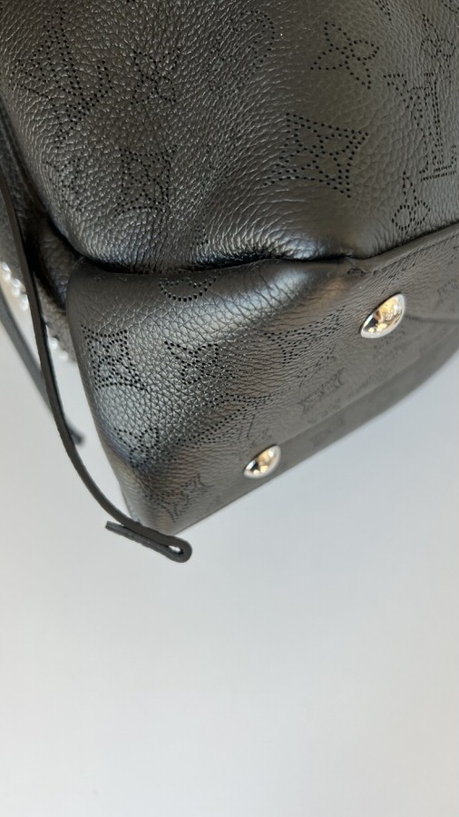 Louis Vuitton Bella Tote Mahina Black - LVLENKA Luxury Consignment