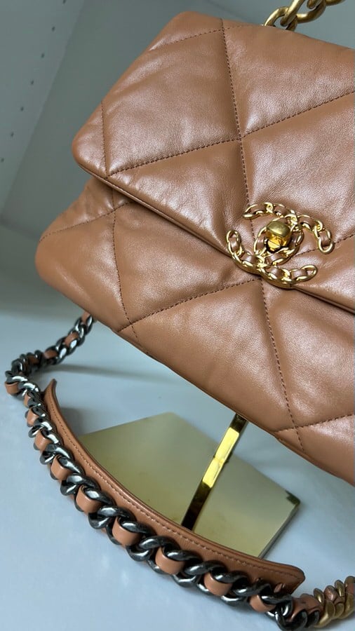 Chanel 19 Large Lambskin Caramel - LVLENKA Luxury Consignment