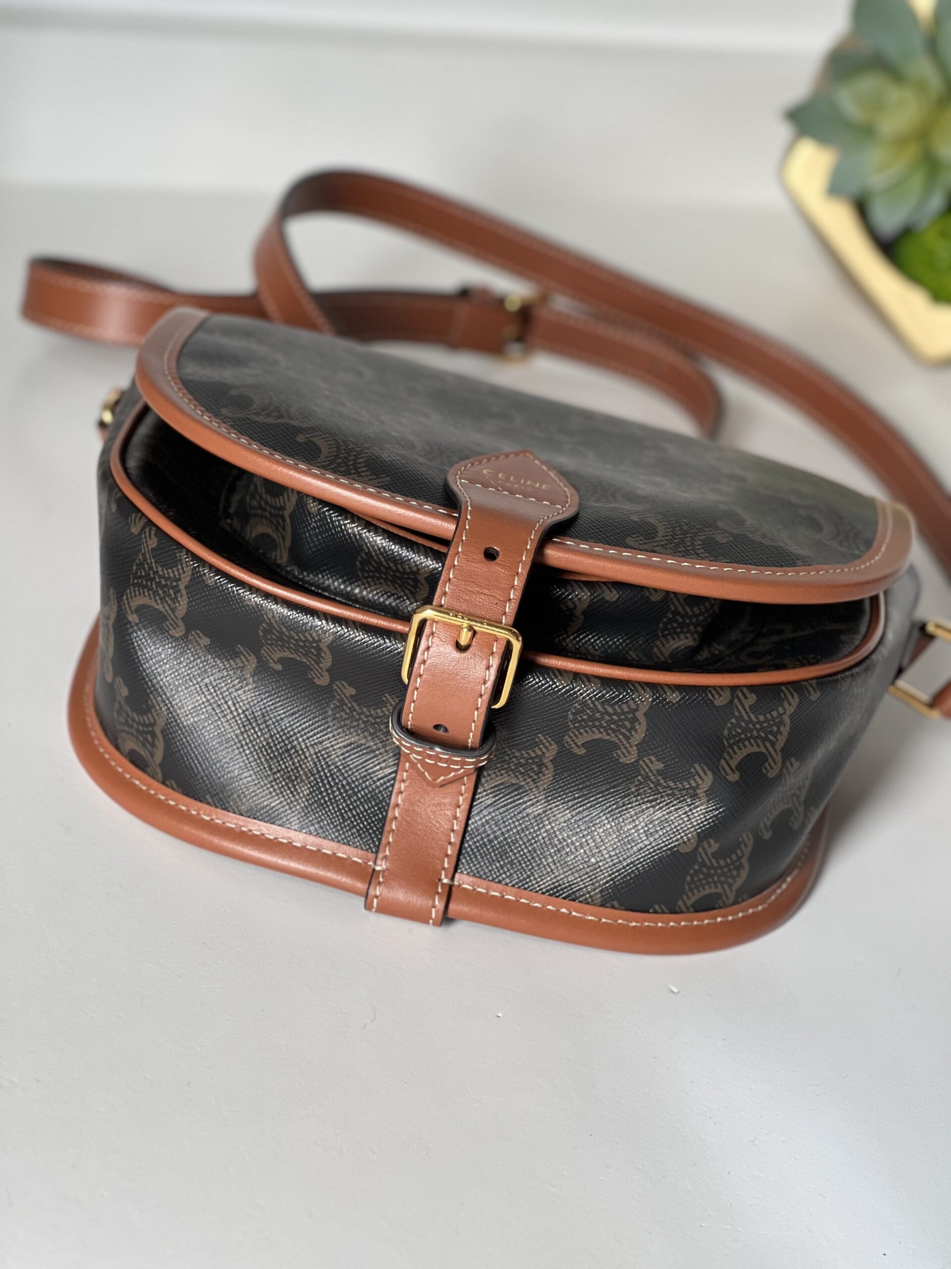 Celine Folco Crossbody - LVLENKA Luxury Consignment